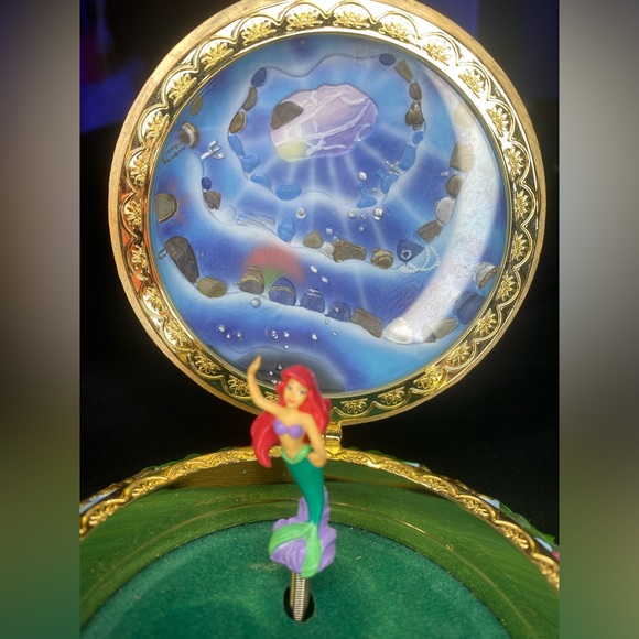Disney | Other | Vintage 998 Disneys The Little Mermaid Music Box ...